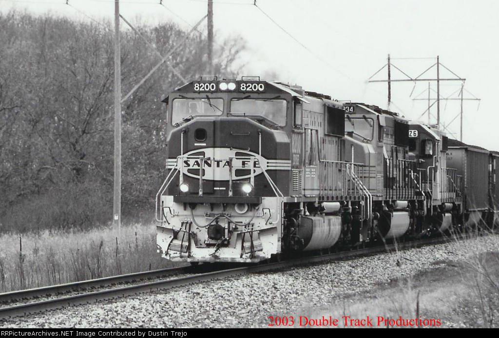 BNSF 8200
